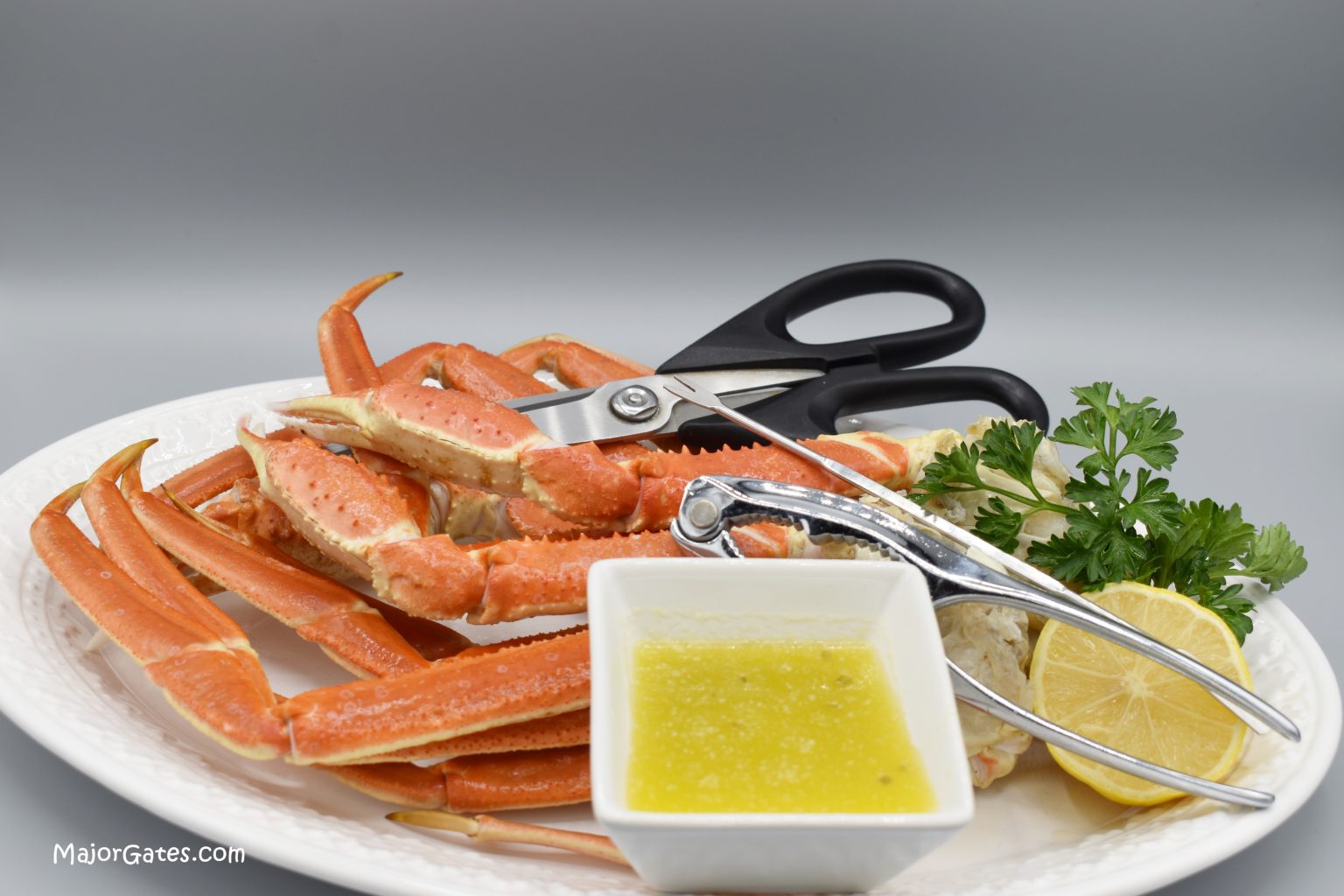 Snow Crab Legs With Garlic Butter · Major Gates