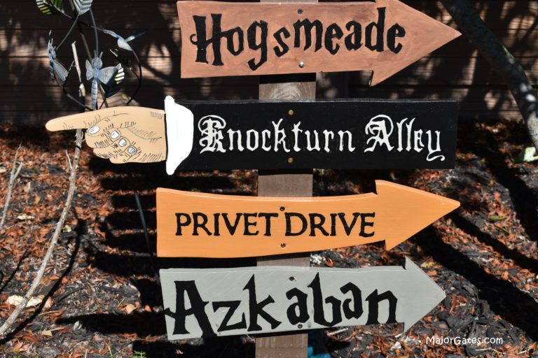 Harry Potter Directional Sign · Major Gates